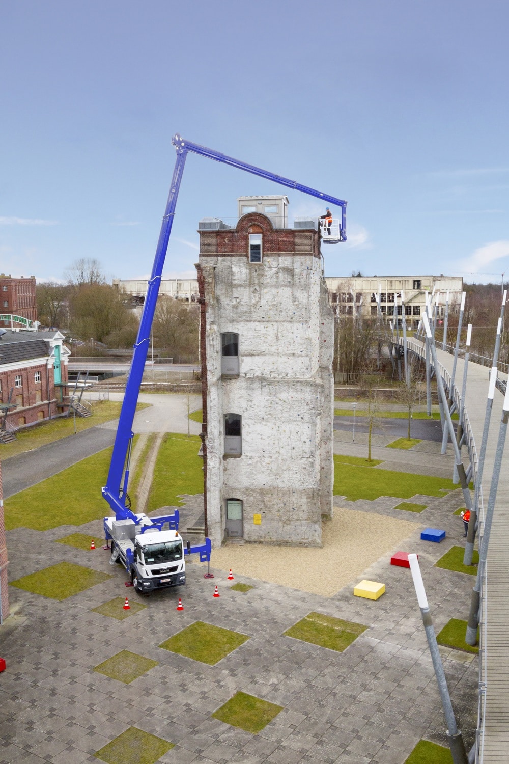 V12 3.5 Tonne Van Mounted Access Platform - Smart Platform Rental